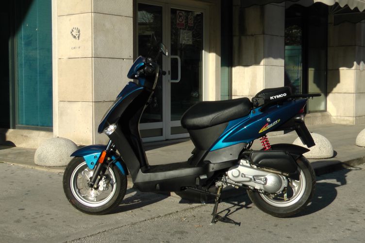 AM kategorija - A1, A2, A, B, BC, C, D, CE i AM